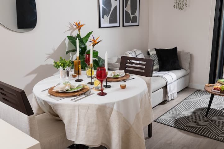 Sleek Modern 1br W/balcony+ Wifi - Pool & Gym - Perú