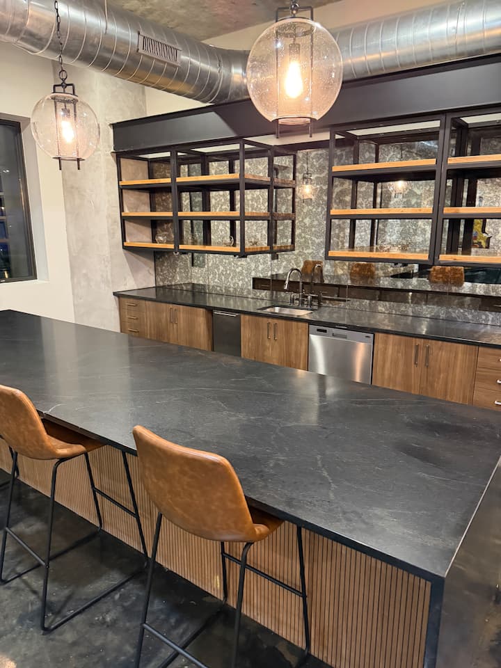 Buckhead Condo Very Nice View - Atlanta