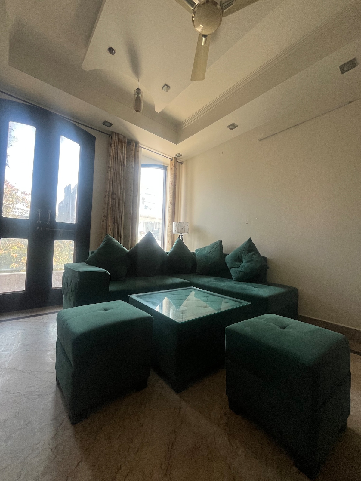 Ordenado y limpio -2 dormitorios en Dwarka - Aptos. en complejo ...