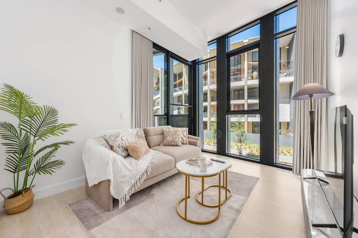 @Central Cbd Apartment With Pool, Gym & Parking - 坎培拉