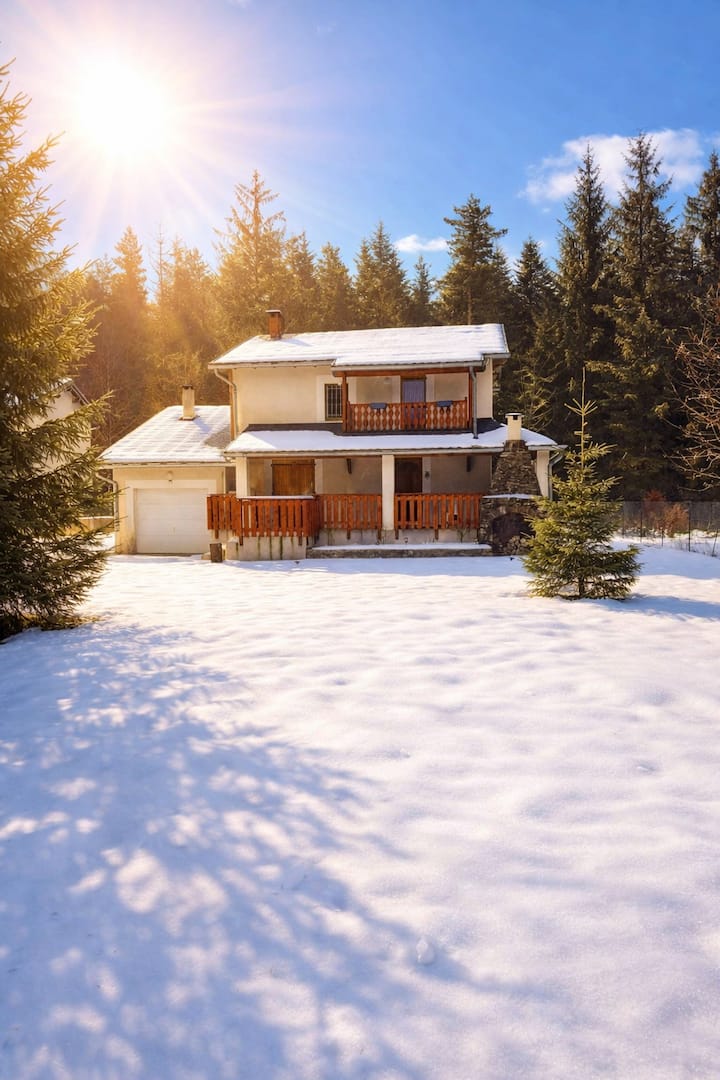 Maison De Montagne Tout Confort – 2 à 8 Personnes - Mont Aigoual