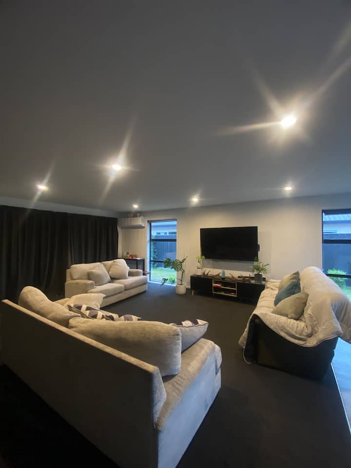 Simple And Easy Stay Over - Blenheim