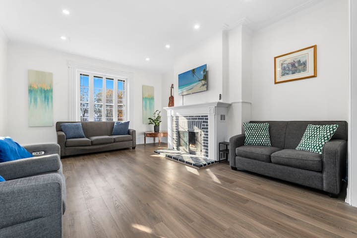 The Alehouse: Unit 1 - Bowmanville