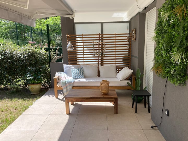 Superbe 2 Pièces - Bord De Plage - Parking Privé - Villeneuve-Loubet