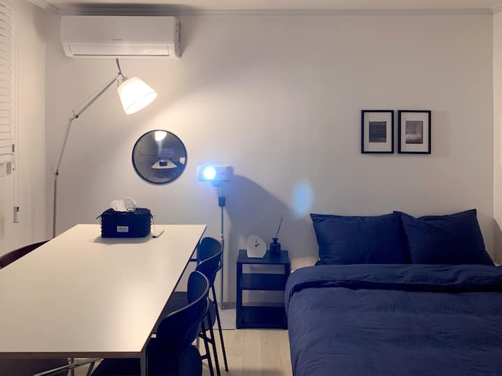 [신규오픈 할인] 넷플릭스·짐보관무료 |  홍대/연남동/가좌역 | Lin Stay - South Korea