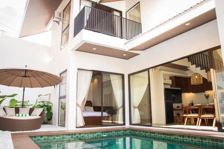 Modern 2 Bedroom Balinese Beach Villa In Bataan - Morong