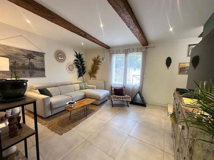 Maison De Ville Entre Garrigue Et Mer Méditerranée - Castries