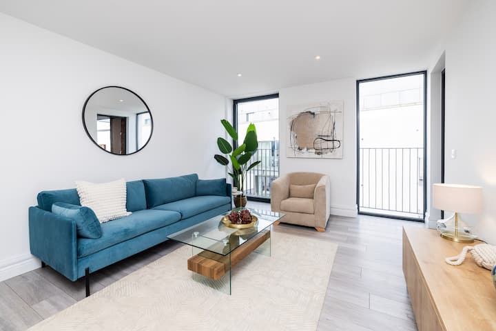 New Apartment In The Centre Of Malahide Village - Swords