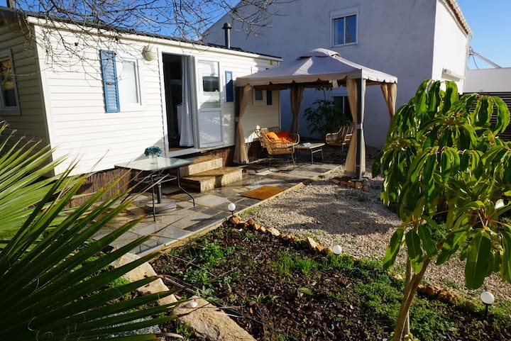 Tiny House Mit Pool, Terrasse, Badesee, Strandnähe - Algarve