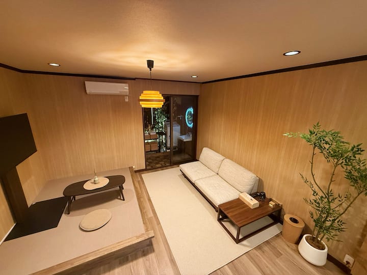 30s To Sta｜cozy｜onsen｜direct To Airport &Dotonbori - Japón