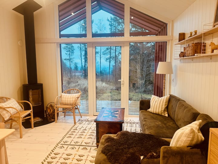 Charmig Nybyggd Stuga – Nära Romme Och Naturen - Suède