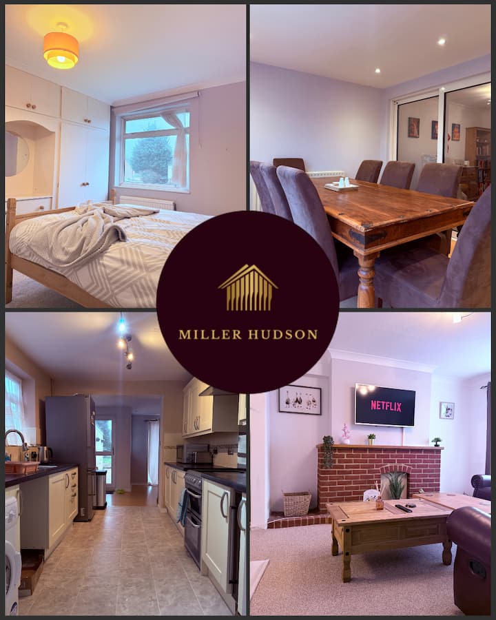 Spacious 3 Bed House Horley Long Driveway - London Gatwick Airport (LGW)