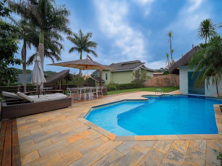 Linda Casa De Esquina E Veraneio, Para Sua Familia - Cotia