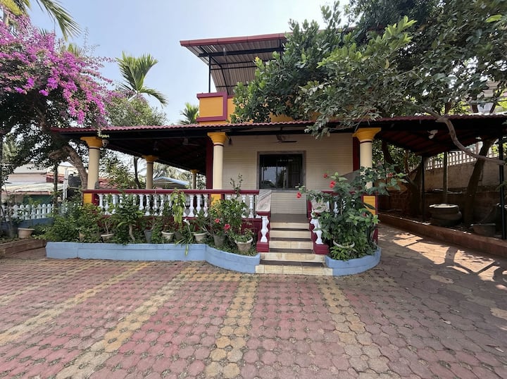 Summer House - Pvt 1 Rk In With Balcony -1st Floor - Mangalore
