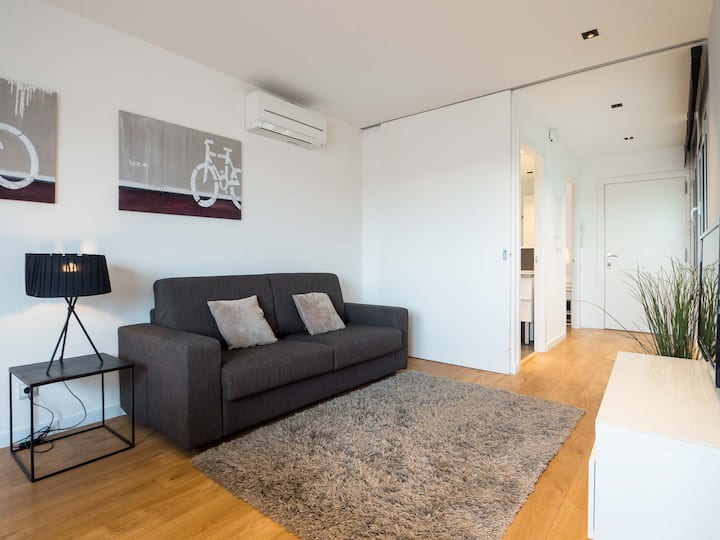 Las Ramblas 2br Penthouse With Terrace -