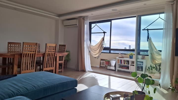 Grand T4 Rénové Avec Bureau Et Balcons - Cabriès