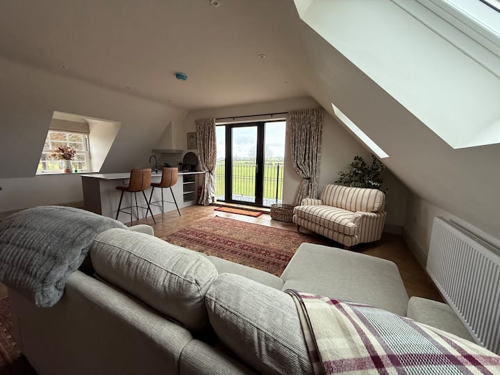 Paddock View - Stratford-upon-Avon