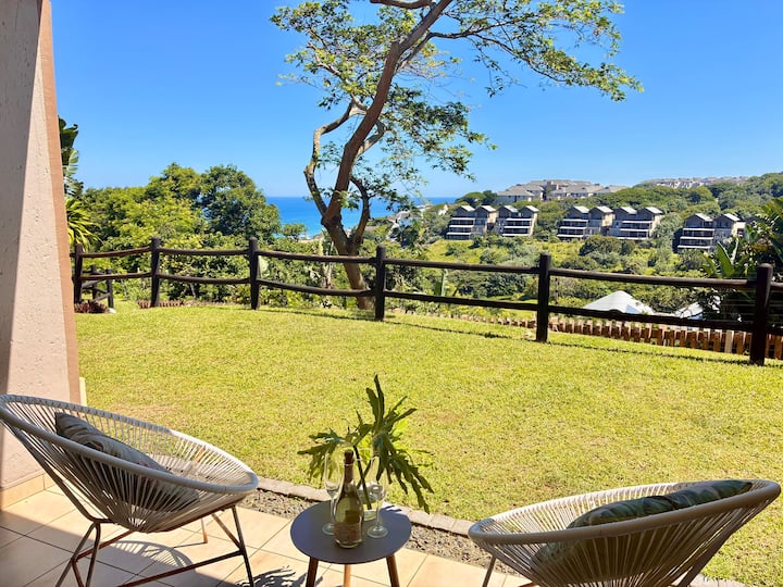 Shakas Rock Ocean Retreat| Remote Work Ready| Pool - Dolphin Coast