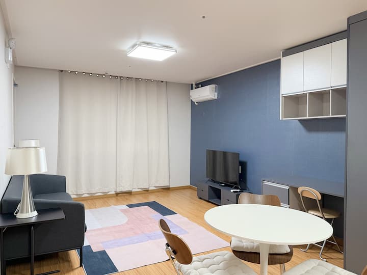 [최대 4인을 위한 일산 투룸 숙소] 화장실1/무료주차/킨텍스 10분 - 주엽2동