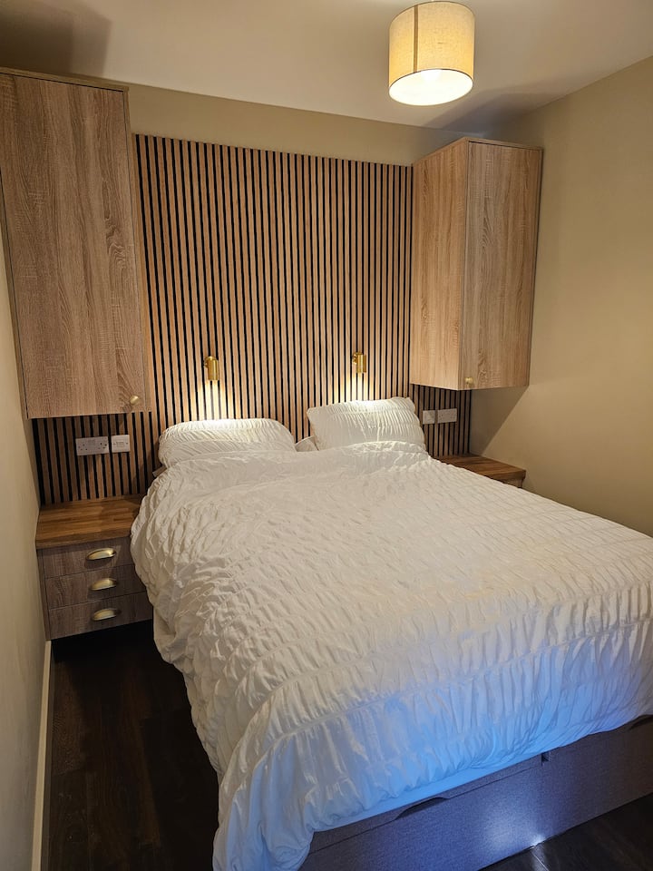 Modern Self-contained Apartment In Quiet Setting - New Ross