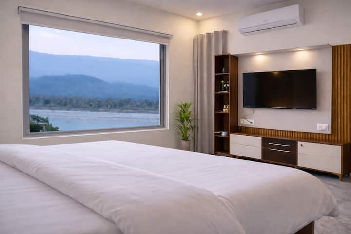 Ganga View Retreat By Milan | Luxury 3bhk - Rishikesh