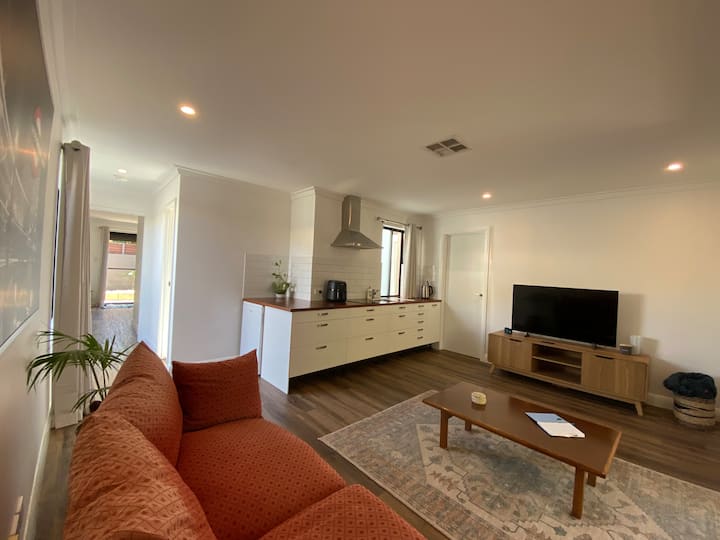 Granny Flat Perth Nor - Iluka