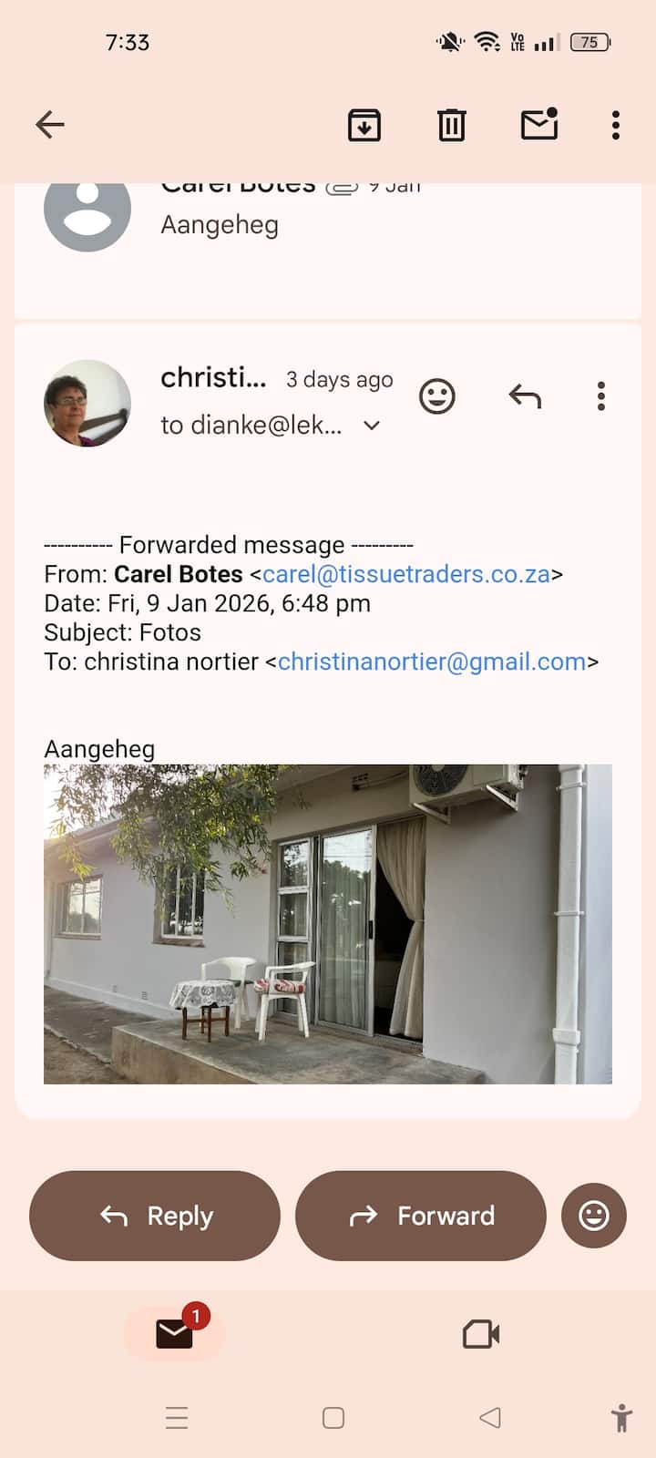 Self-catering 
Kitchen
2 Bedrooms
Bathroom.
Toilet - Oudtshoorn