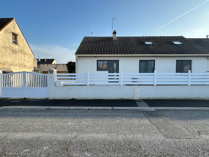 Maison Confortable Cour Close Travailleur/famille - Marne
