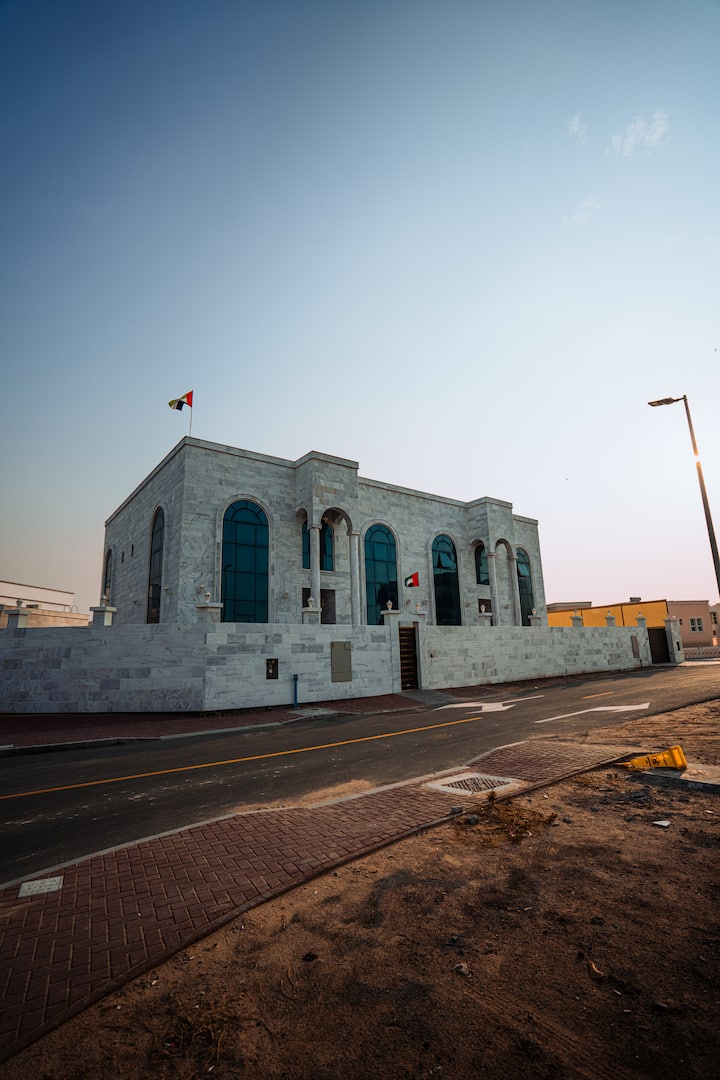 Luxury Co-living Villa With Pool & Metro Shuttle - Dubai