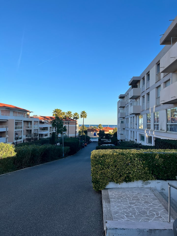 Logement Neuf Avec Balcon (Aperçu Mer) Et Parking - Antibes