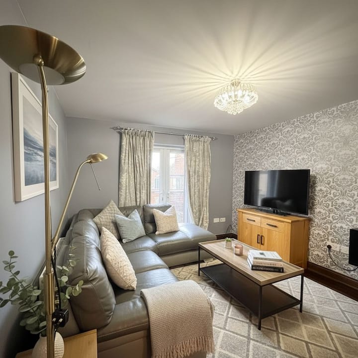 Comfy, Cosy N Spacious House In Old Town, Swindon - Swindon