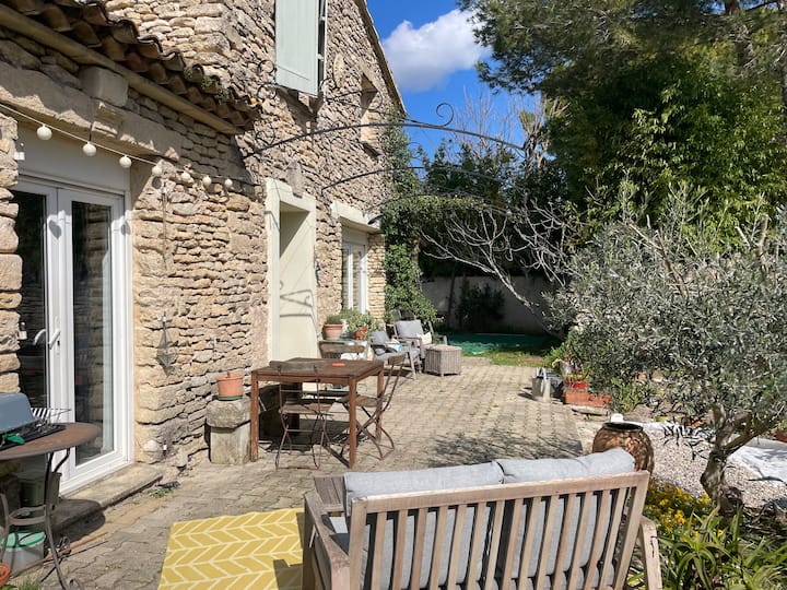 Mas En Pierre Sèche, Charme Absolu - Gordes