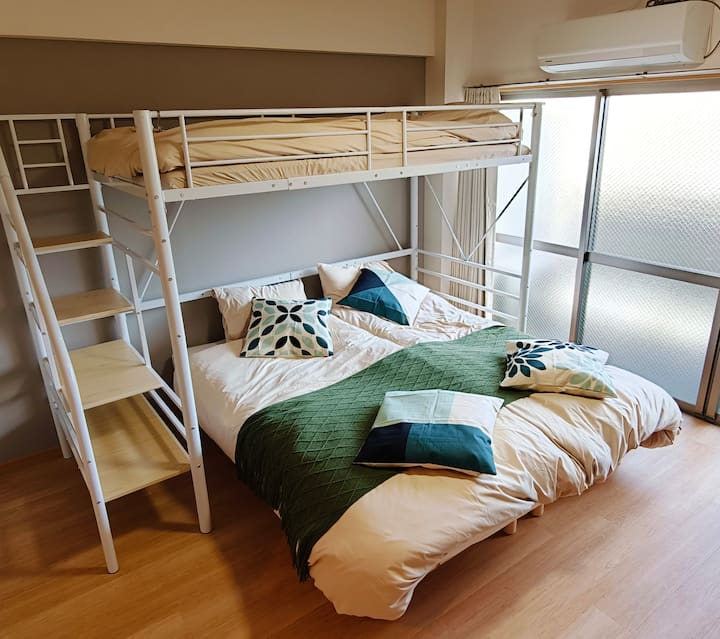 天神南駅徒歩6分 クイーンベッド1＋ロフトベッド1　大人3＋子供添い寝1 キャナルシティ徒歩圏32㎡ - Tenjin