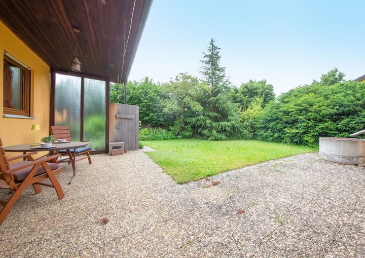 Geräumiges 6-zimmer Haus Für Arbeiter U. Pendler - Herrenberg