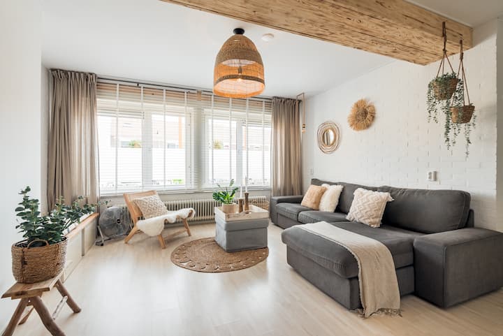 Beach House Jula - Egmond aan Zee