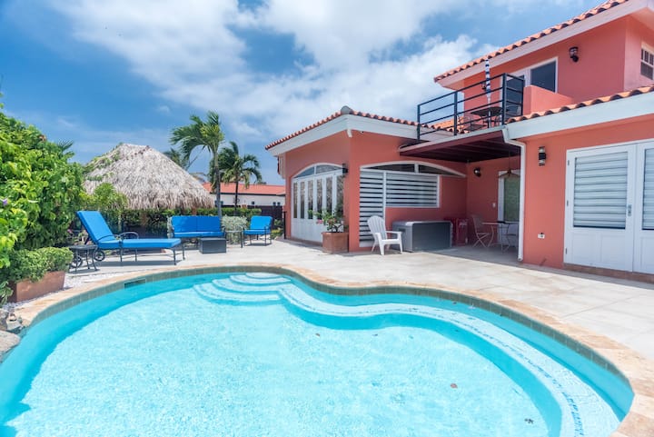 Bella Villa In Esmeralda - Aruba