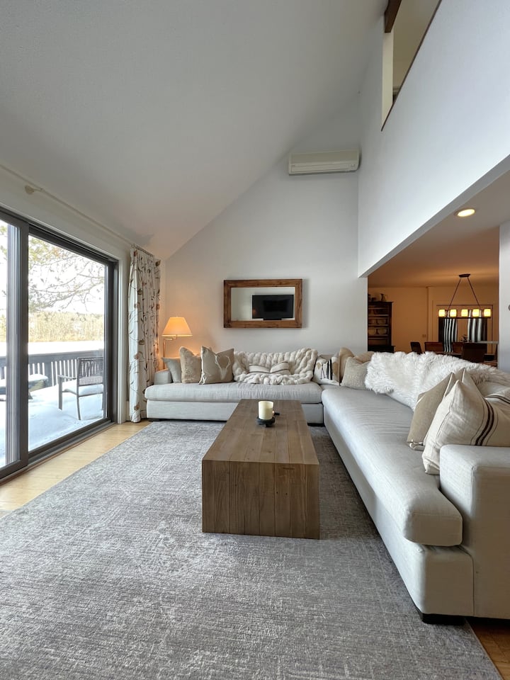 Mountain Views In A Cozy Stonybrook Townhouse - Stowe, VT