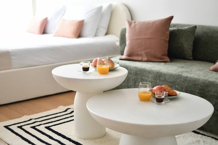 Champs-élysées Chic & Vibrant Studio - Paris 8e Arrondissement