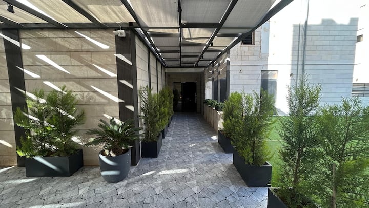 Modern Apartment Near Four Seasons Amman. - Jordan