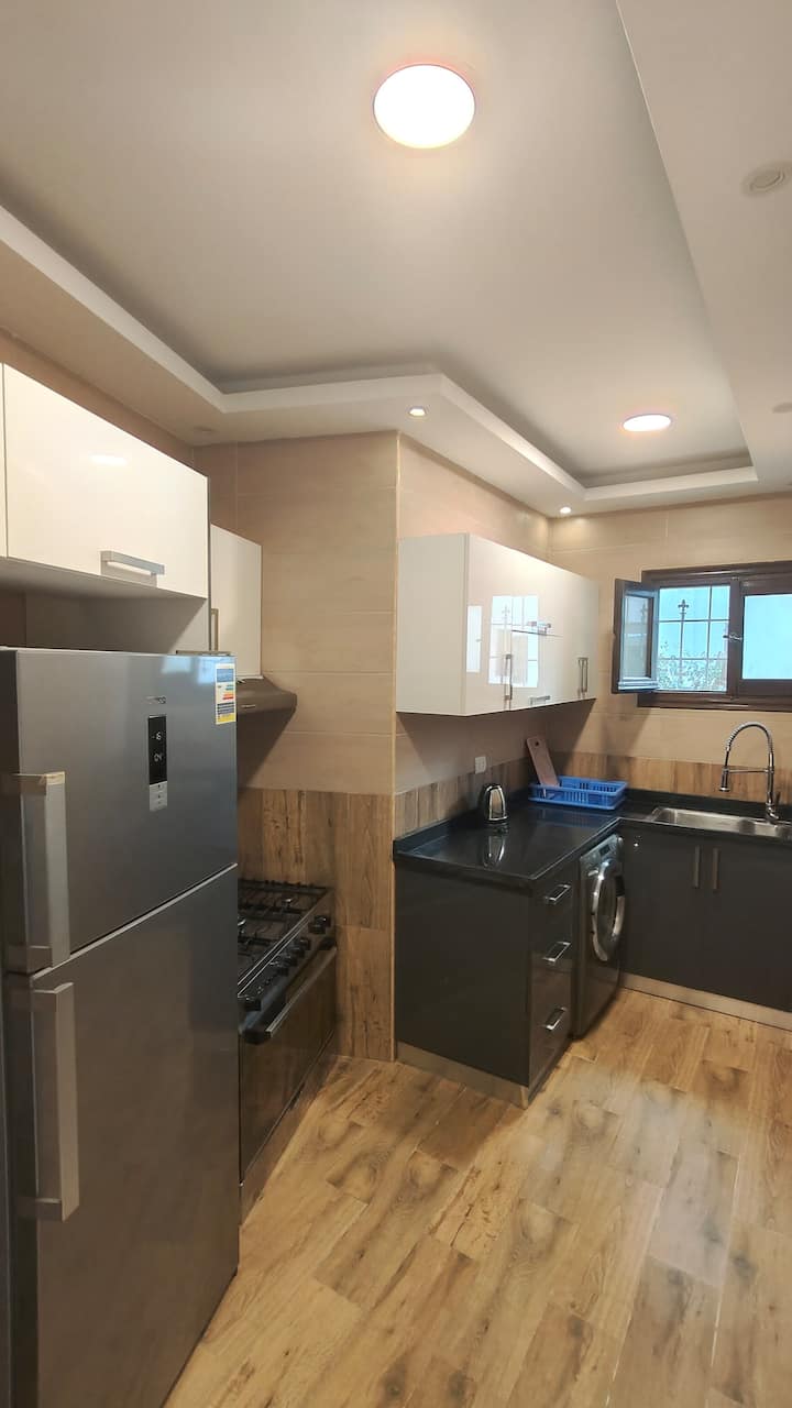 شقه غرفتين وصاله ممتازه بجوار المسبح - Sharm el-Sheikh