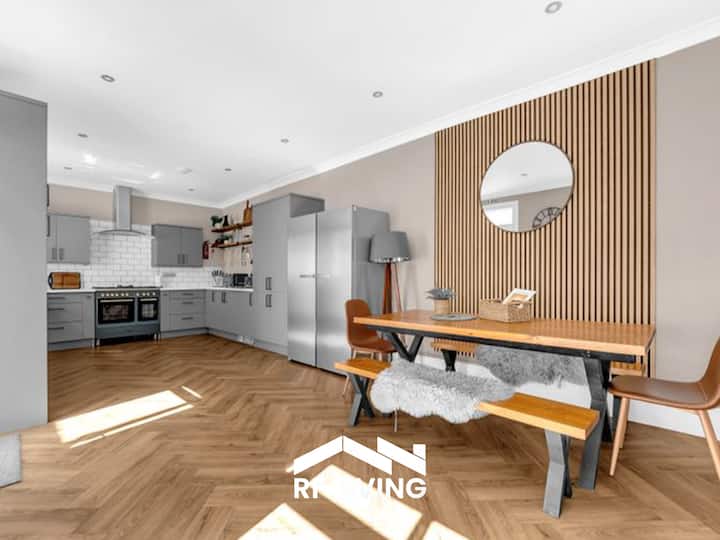 Large 4 Bed | Long Stay Discount | Free Parking - Cleethorpes