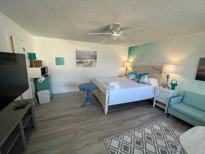 Atap Rentals “Beach Room 2” - Mount Dora, FL