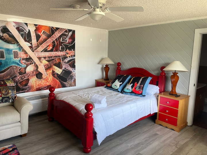 Atap Rentals - Mount Dora, FL