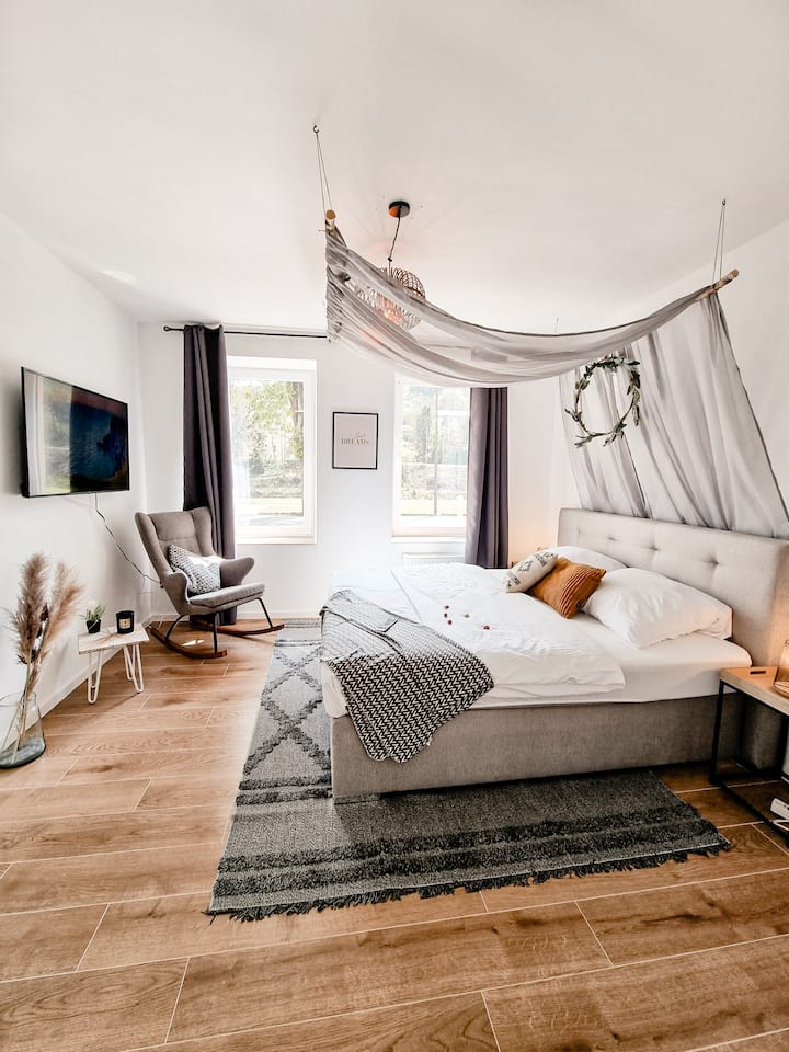 Eifelzeit Apartment One-wellness Mit Infrarotsauna - Bollendorf