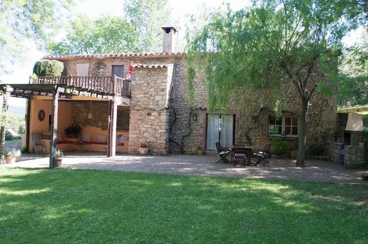 Can Cruïlles, Apartamento Rural - Besalú