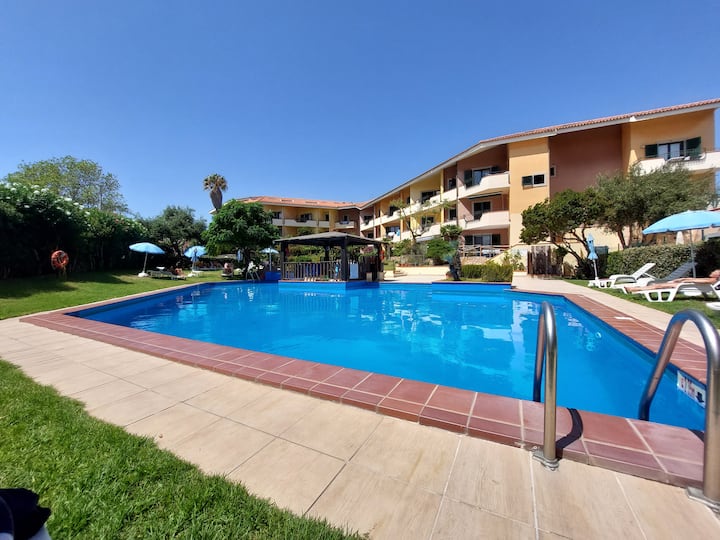 Appartamento In Residence Con Piscina - Santa Teresa Gallura