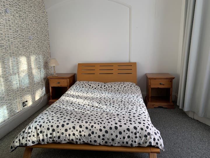 Town Centre Apartments - Eastbourne