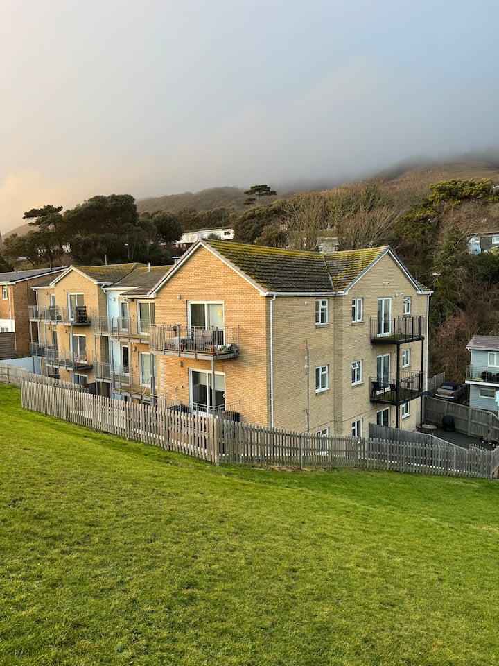 Modern Sleeps5 | Parking Yard | Beaut Beach Coast - Shanklin
