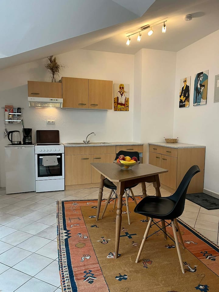 Zentrales, Modernes Studio Mit Offener Wohnküche - Mayrhofen