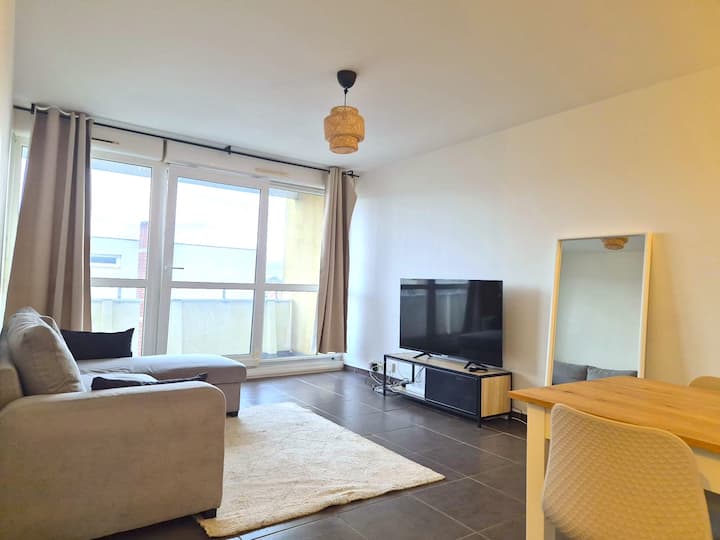 Paros - Appartement Paisible Et Lumineux - ibis budget Reims Thillois